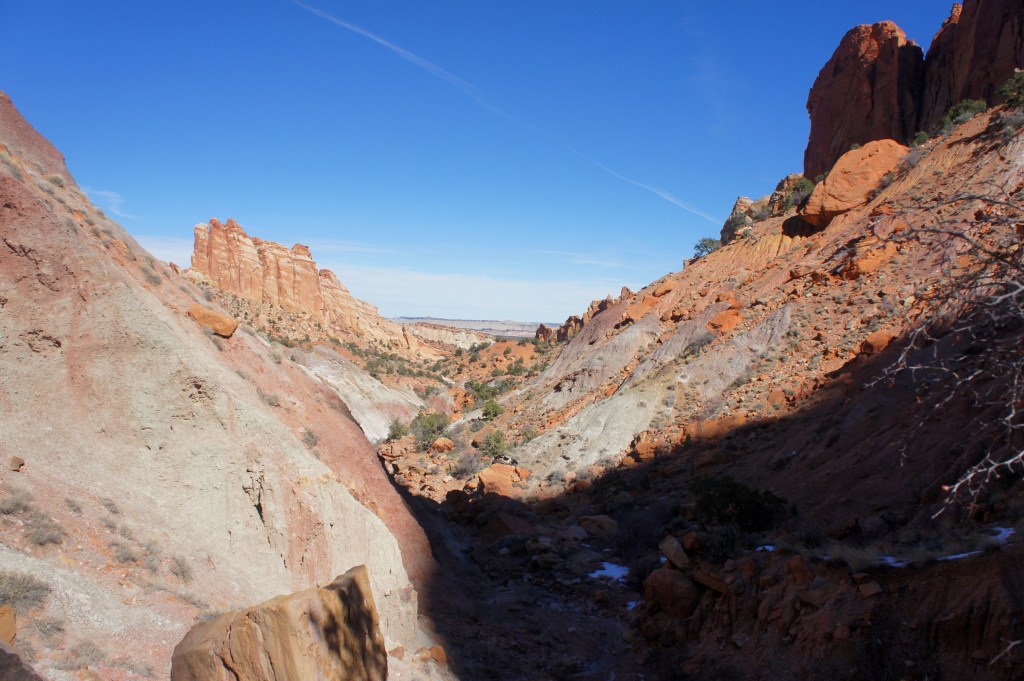 Red Canyon Trail (Capitol Reef National Park, UT) – Live and Let Hike