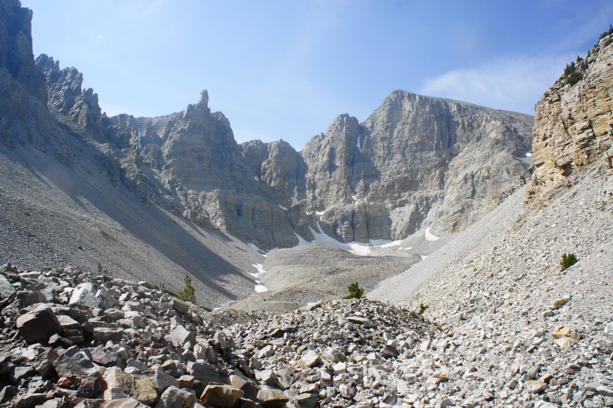 Alpine Lakes Loop and Bristlecone-Glacier Trails (Great Basin National ...