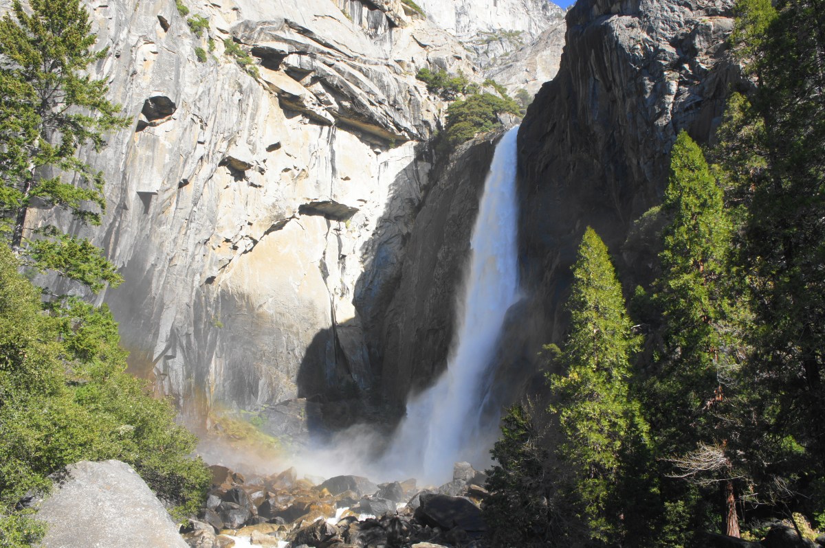 Lower Yosemite Fall Trail (Yosemite National Park, CA) – Live and Let Hike