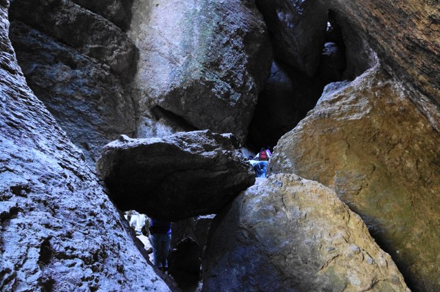 Balconies Cliffs – Balconies Cave Trail Loop (Pinnacles National Park ...