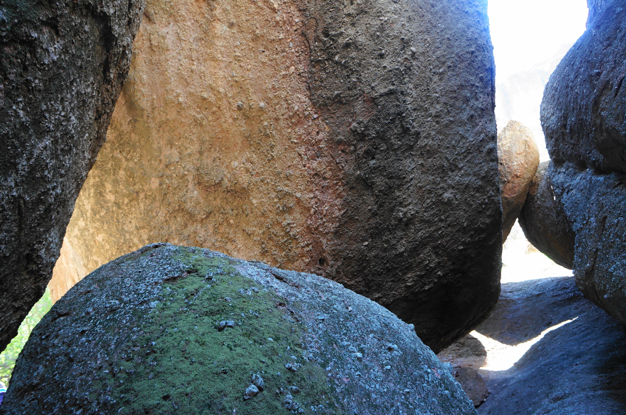 Balconies Cliffs – Balconies Cave Trail Loop (Pinnacles National Park ...