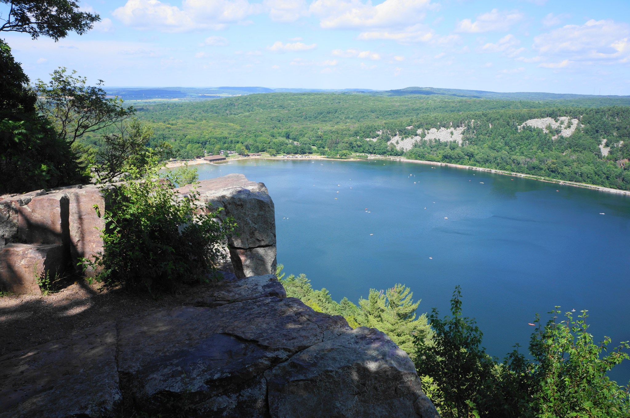 Devil’s Lake Loop (Devil’s Lake State Park, WI) – Live and Let Hike