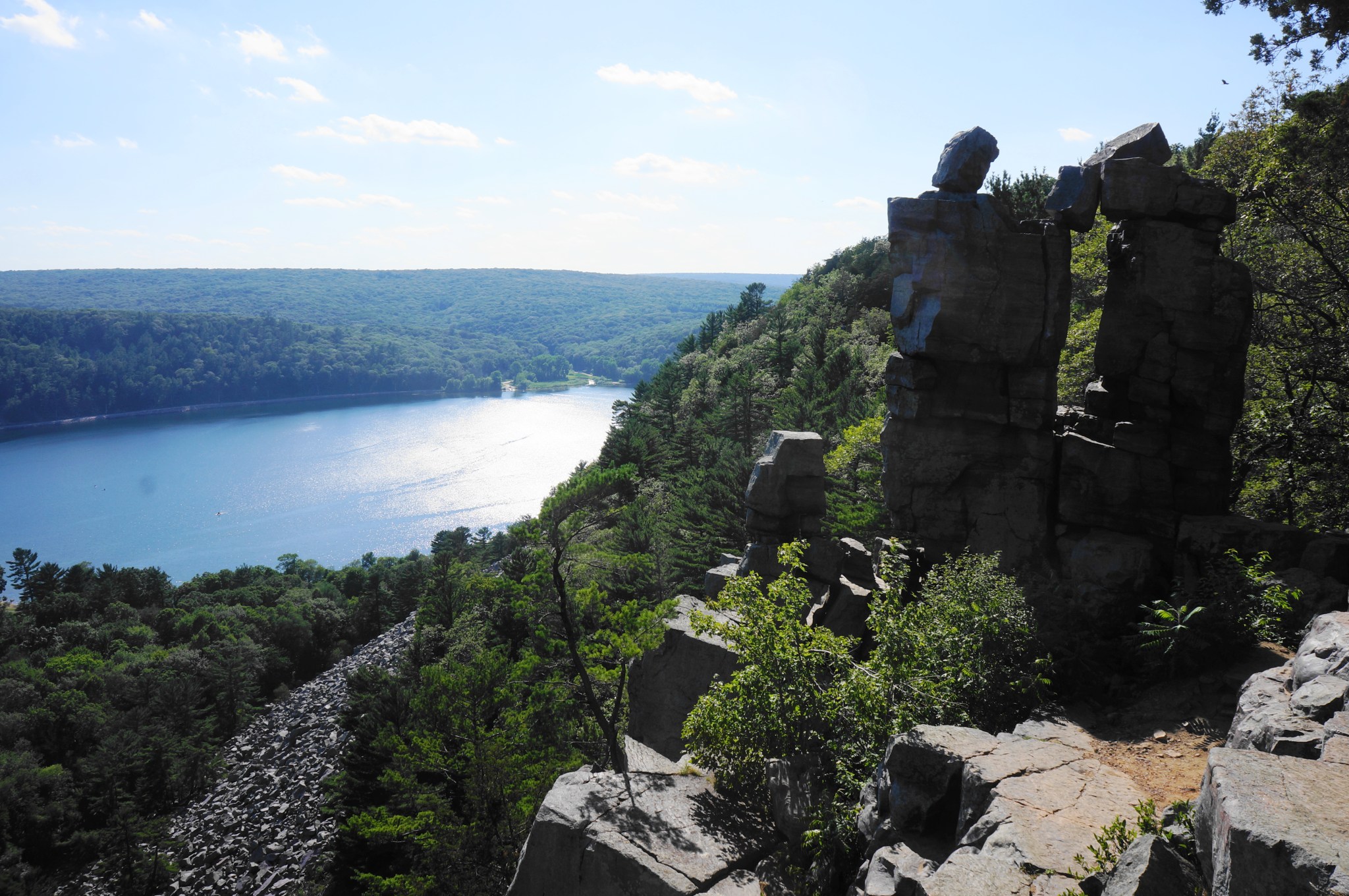 Devil’s Lake Loop (Devil’s Lake State Park, WI) – Live and Let Hike