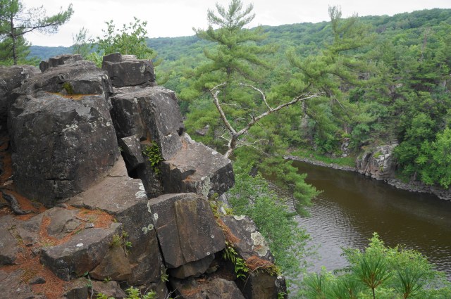 Summit Rock, Echo Canyon, & River Bluff Trail Loop (Interstate Park, WI ...