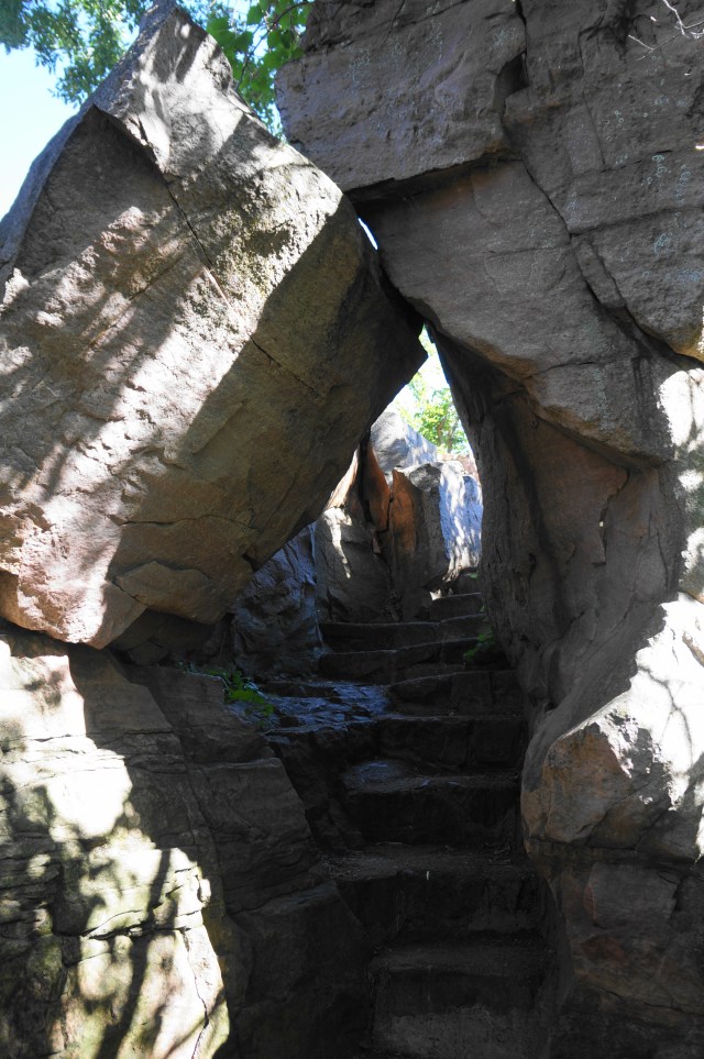 Circle Trail (Pipestone National Monument, MN) – Live and Let Hike